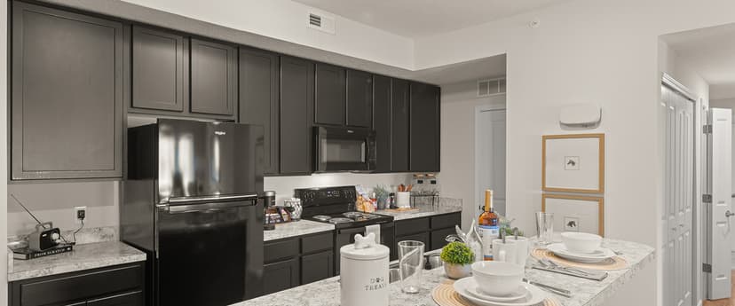 Powell Apartments | 1-2 BR | Residences at Golf Village