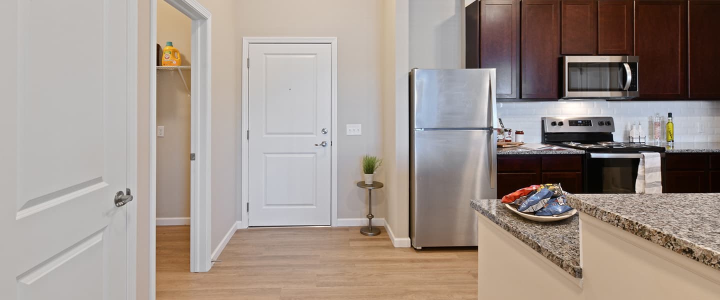 Powell, Ohio Apartments | Nolan Reserve | 1-3 Bedrooms